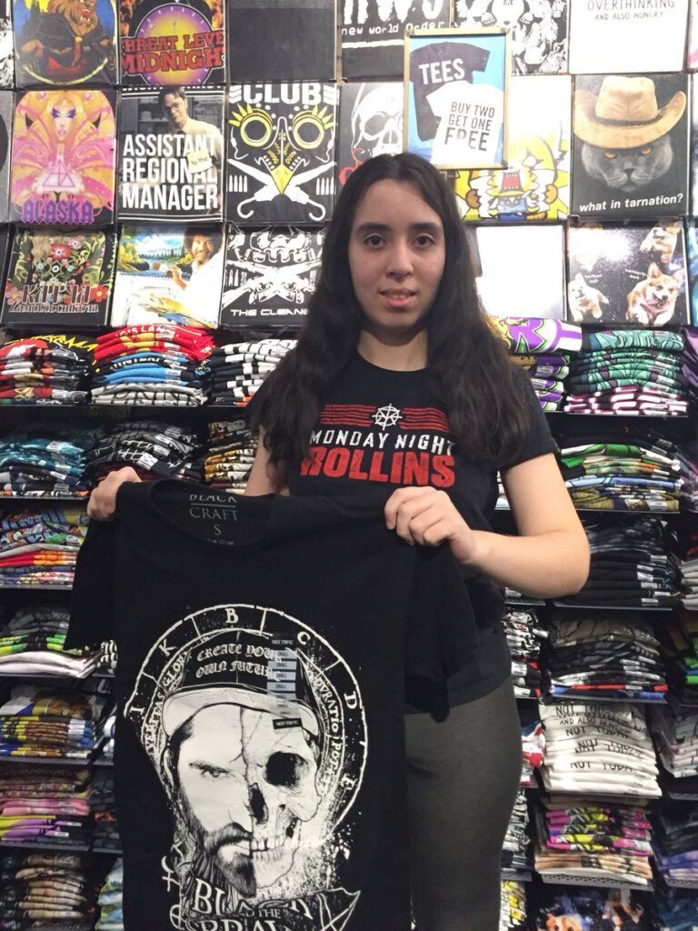 Hot Topic Careers & Applications 2025