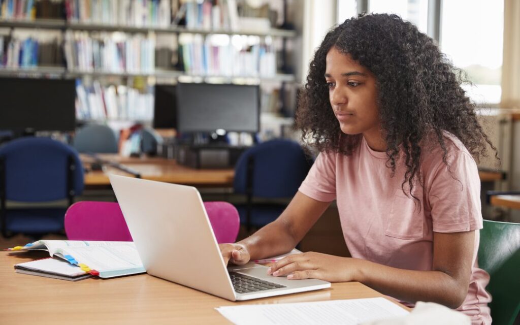 JobStart 101 • Smart Tips & Real-World Training